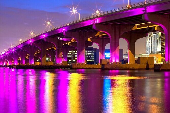 The best Miami boat party with DJ, drinks and lights of the city - Frequently Asked Questions