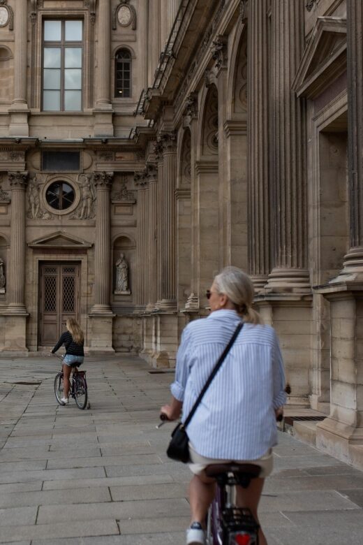 The Best of Paris: Small Group Bike Tour like a Local - Exploring Paris on Two Wheels: A Closer Look