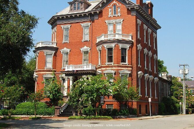 The Best of Savannah: Private Half-Day Walking Tour - Why this tour is worth considering