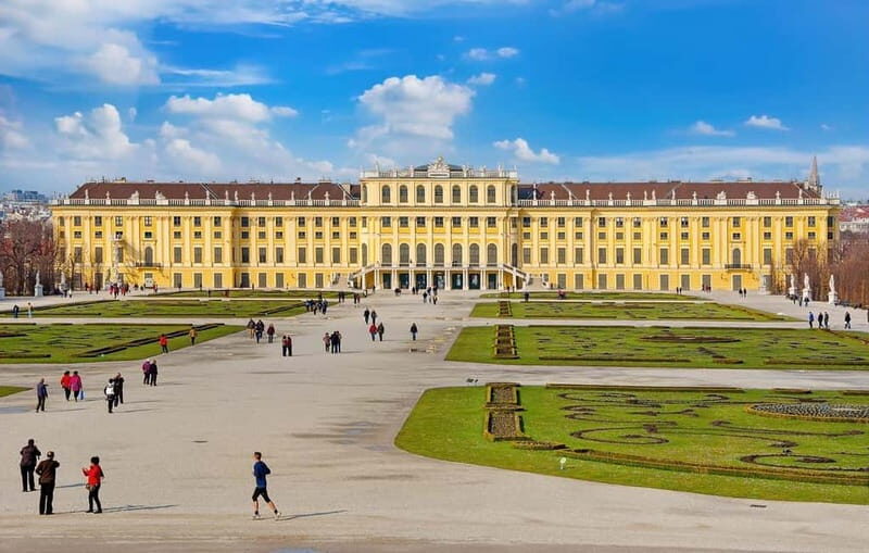 The Best of Vienna: Private Walking Tour With Local Guide - Why the Tour Works for Vienna Visitors