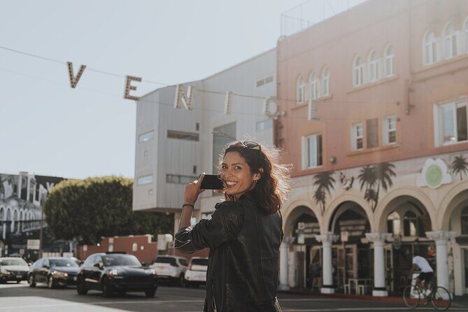 The Best Private Tour of Los Angeles in a Luxurious Vehicle - FAQ