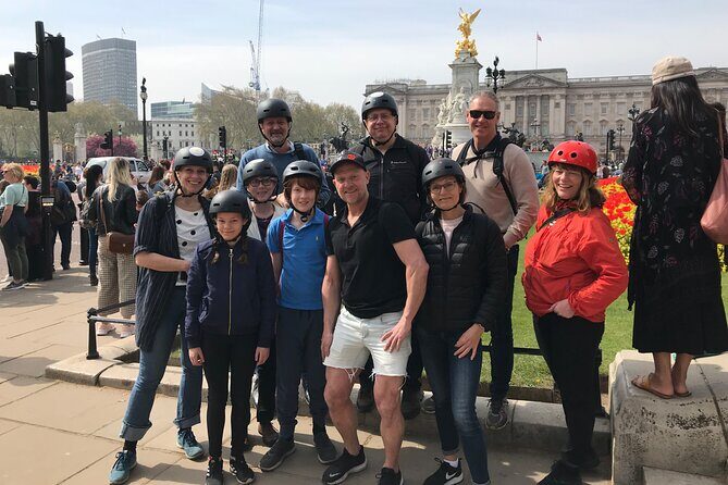 The "Big Six" of London and a Pub - 5.5 Hour Tour - FAQs