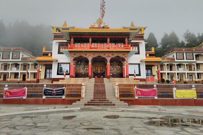 The Buddhist Monasteries Tour of Bomdila, Tawang & Dirang - A Close Look at the Experience