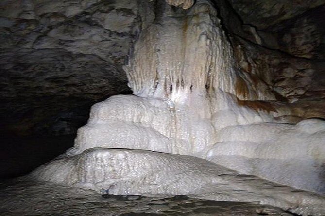 The Cave Tour with Fijian Village, Local School, Hindu Temple with light lunch - Key Points
