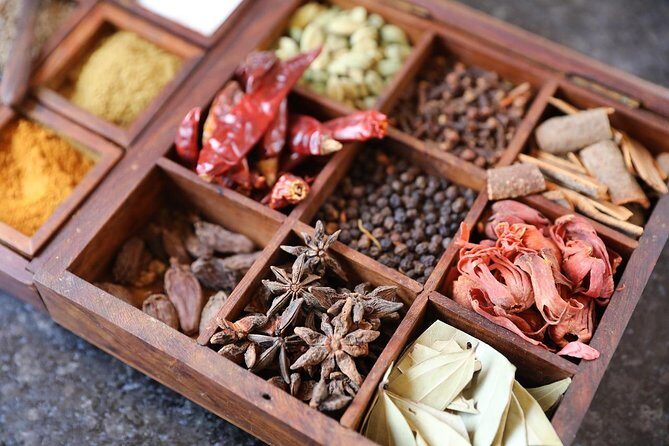 The Chef @ 11:30 am (4 Main Dishes + 3 Breads) - What the Class Looks Like