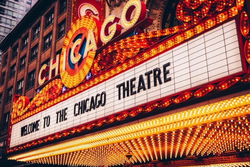 The Chicago Theatre Tour Experience - An Introduction to the Chicago Theatre Tour