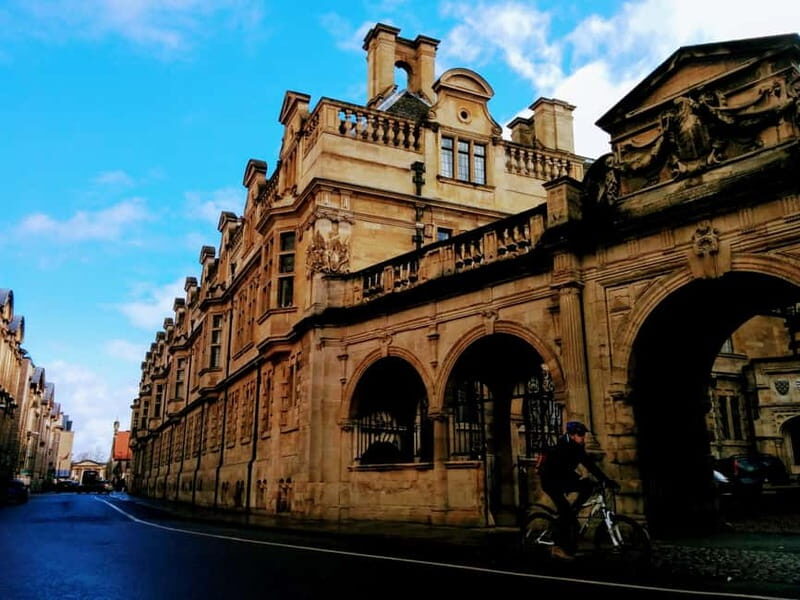 The Classic Cambridge Walking Tour - The Experience: Walking Through Cambridge’s Heart