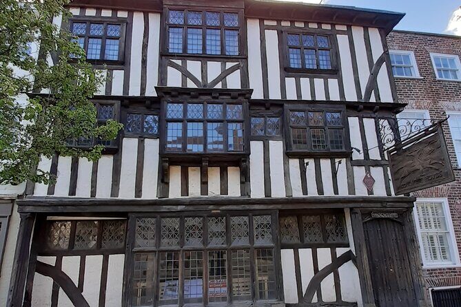 The Condensed Canterbury Tour - The guide’s role in making the experience memorable