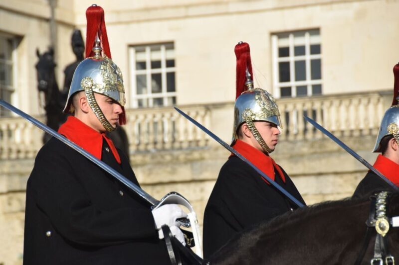 The Crown Walking Tour of London - Exploring the Tour Itinerary: What You Can Expect