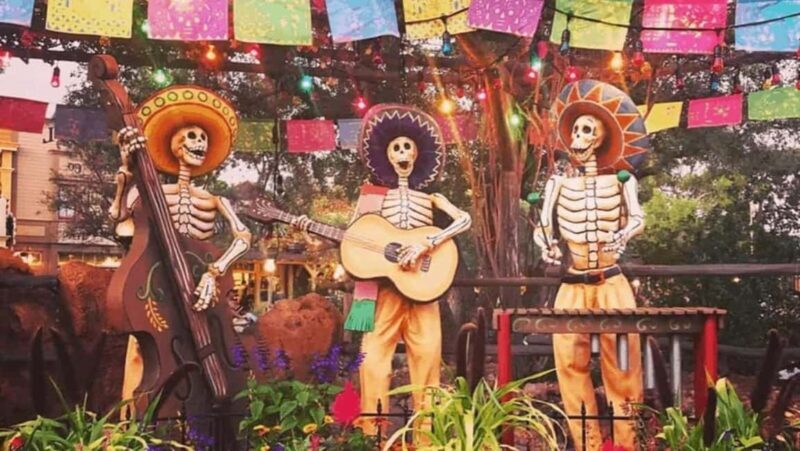 The Day of the Dead Private Tour in Playa del Carmen - The Special Atmosphere of Día de Muertos at Xcaret