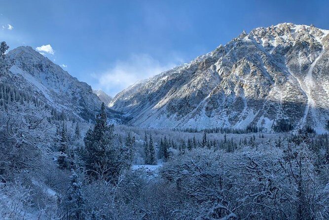 The dazzling winter hike at the Ala Archa National Park - Key Points