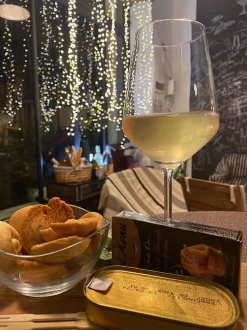 The divine Monday: WalkingWine's Happy Hour - Why this tour is worth your time