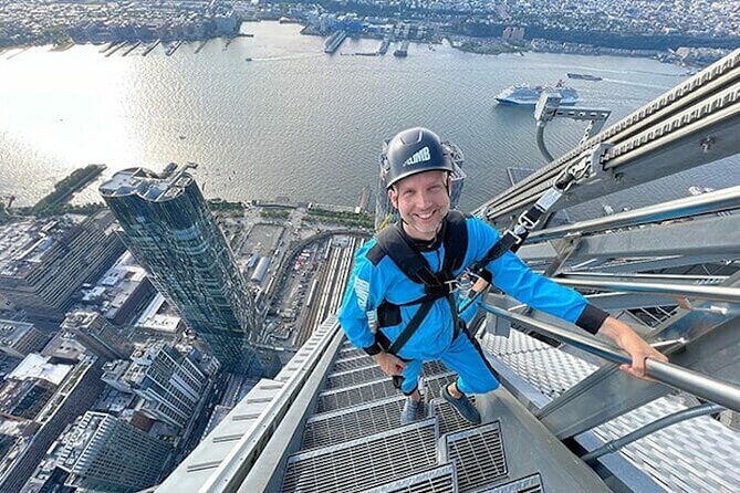 The Edge City Climb and Manhattan Walking Tour - A Detailed Journey Through the Tour
