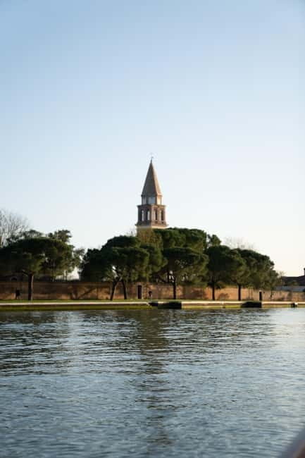 The enchantment of the lagoon between the islands of Murano, Burano, Torcello, and Sant'Erasmo - Exploring Venice’s Lagoon by Private Boat