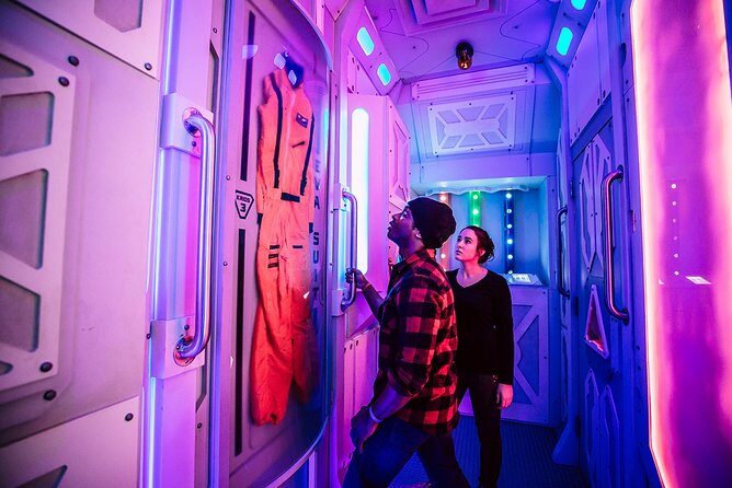 The Escape Game: Epic 60-Minute Adventures at the Mall of America - A Fun-Filled, Team-Oriented Challenge at Mall of America