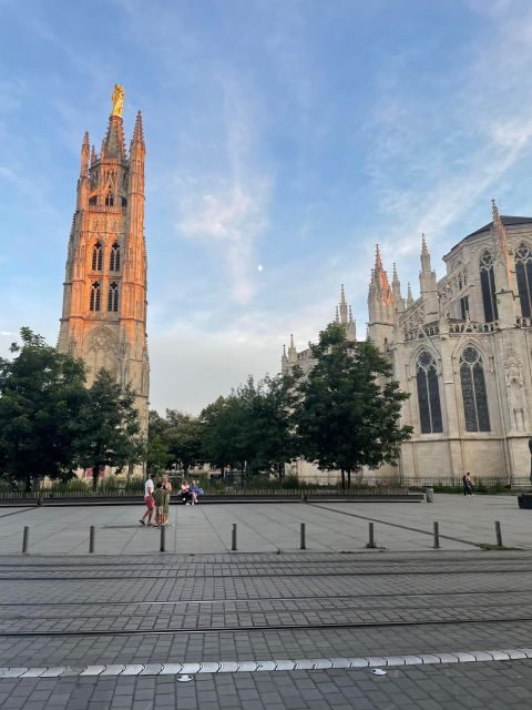 The essential in Bordeaux, private tour with a local - FAQs
