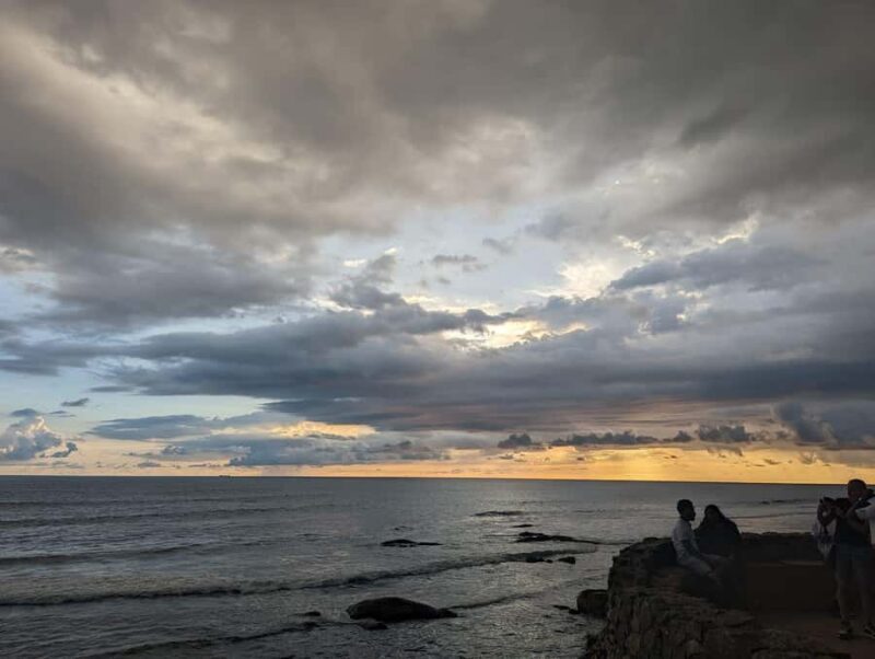 The Five-Star Galle Fort Walk with an Academic - Exploring Galle Fort: An Authentic Encounter