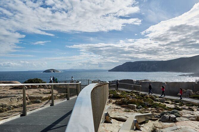 The Gap and Natural Wonders - An In-Depth Look at the Tour Experience