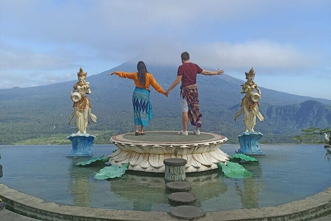The Gateway to Heaven: Lempuyang Temple's Enchanting Gate - A Closer Look at the Tour Experience