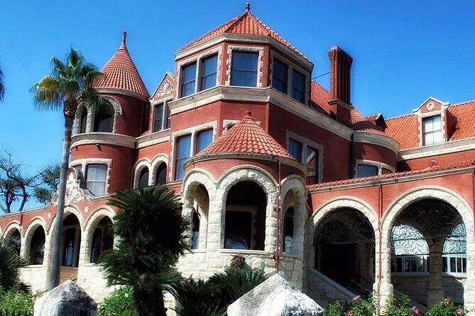 The Ghosts of Galveston Guided Walking Tour - What the Tour Involves
