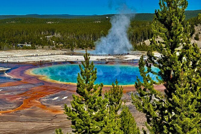 The Grand 3 Days of Private Yellowstone Tours West Yellowstone - Key Points
