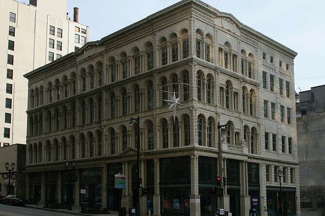 The Grand Walk: A Self-Guided Audio Tour through Milwaukee - Highlights and Notable Stops