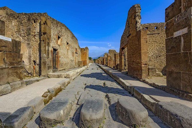 The great beauty of ancient Pompeii told by a local guide / archaeologist - What This Tour Means for You