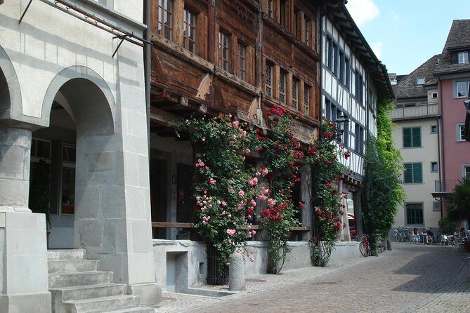 The Great Tour of Zurich by Bus and Boat - Who Should Consider This Tour?