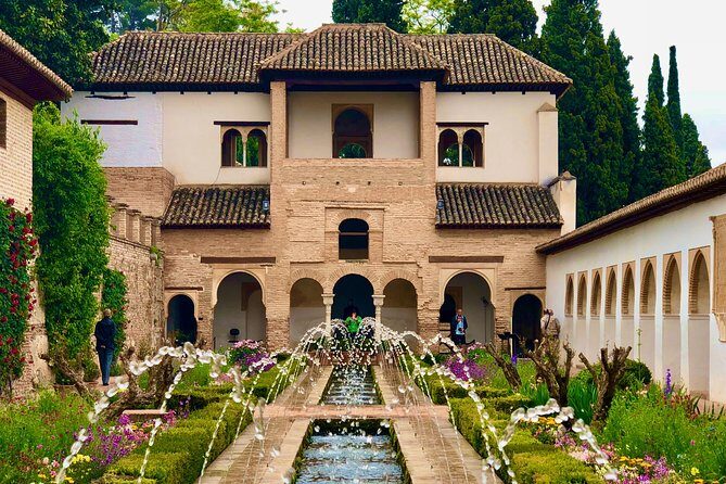 The guided tour in Alhambra with polish guide - Exploring the Alhambra with a Polish Guide: A Detailed Review