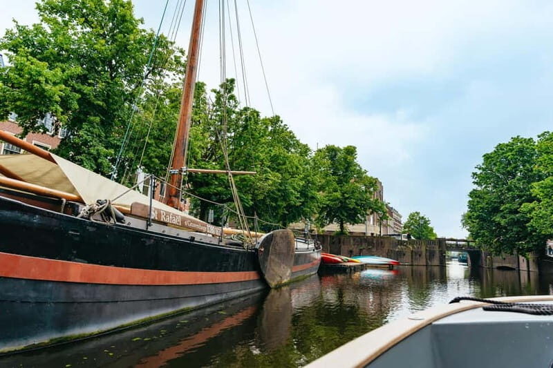 The Hague: Canal Cruise with music from local artists - Practical Tips