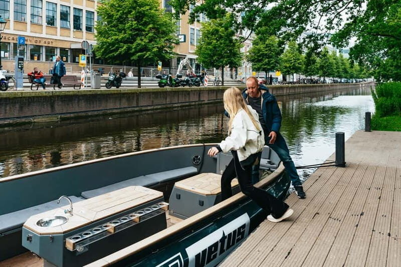 The Hague: Canal Cruise with music from local artists - Who Is This Tour Best For?