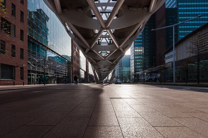 The Hague: City Walk Audio Guide in 7 Languages on your Phone - Practical Tips for Your Visit