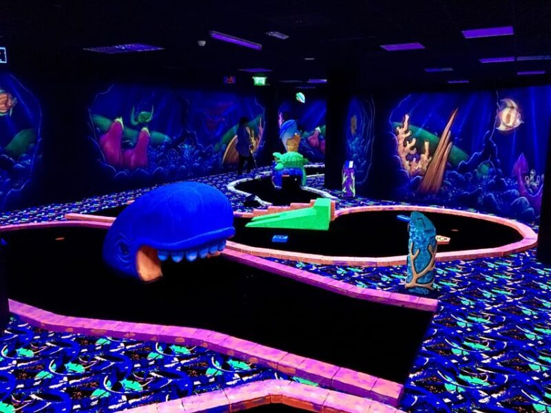 The Hague: Glowgolf Glow in the Dark Indoor Minigolf - The Sum Up: Is Glowgolf The Hague Worth It?