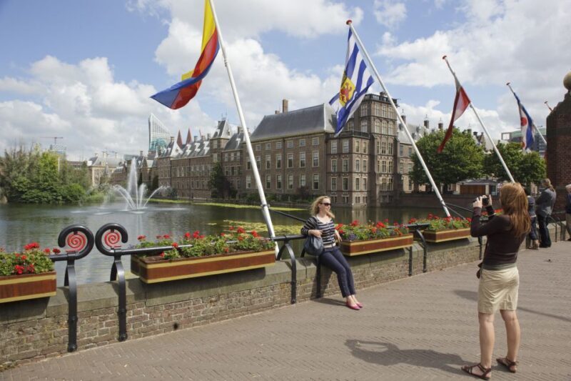 The Hague: Highlights Bike Tour - Starting Point and First Impressions