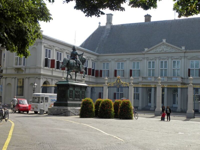 The Hague: Old City Private Walking Tour - Additional Considerations for Travelers
