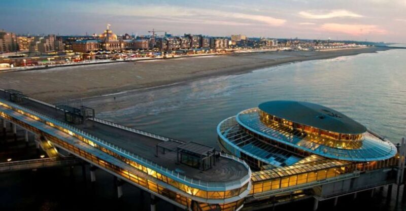 The Hague: Private Custom Walking Tour With A Local Guide - Why Choose a Private Guided Tour in The Hague?