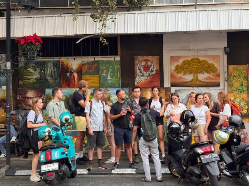 The heart of Bandung and Grand Mosque Guided Walking Tour - Discovering Bandung: An Authentic Walk Through Its Heart