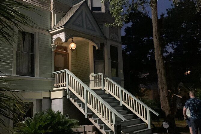 The Historic Galveston Ghost Tour - A Walk Through Galvestons Haunted Past