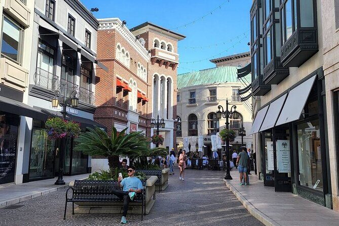 The History and Architecture of Beverly Hills - Key Points