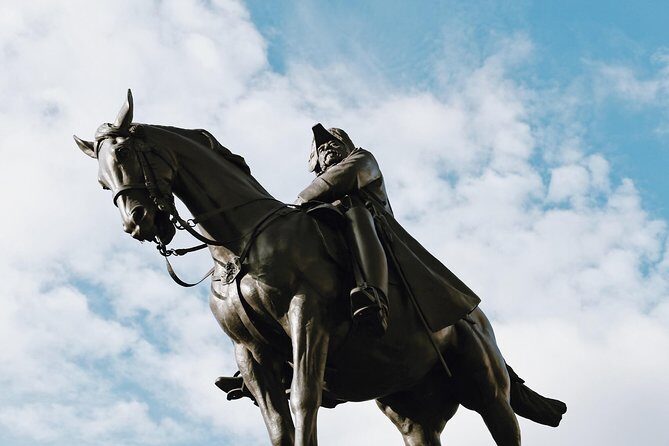 The History of London City Center Exclusive Guided Walking Tour - Churchill War Rooms and Big Ben: A Dive into War and Politics