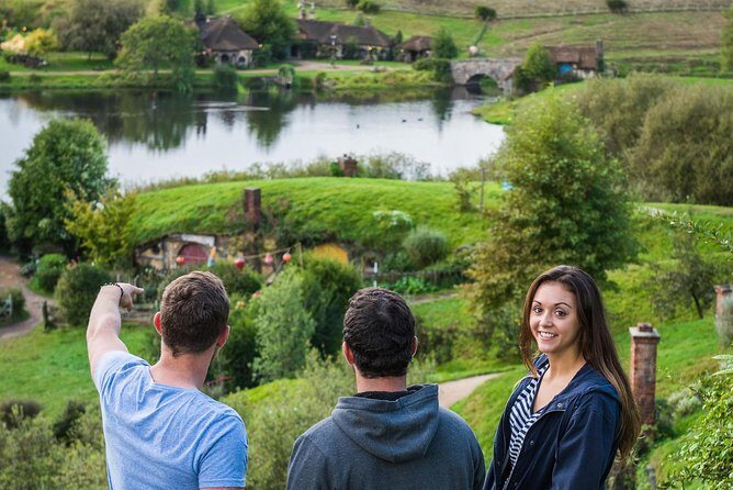 The Hobbiton Movie Set Small-Group Guided Tour from Auckland - Authenticity and Accessibility