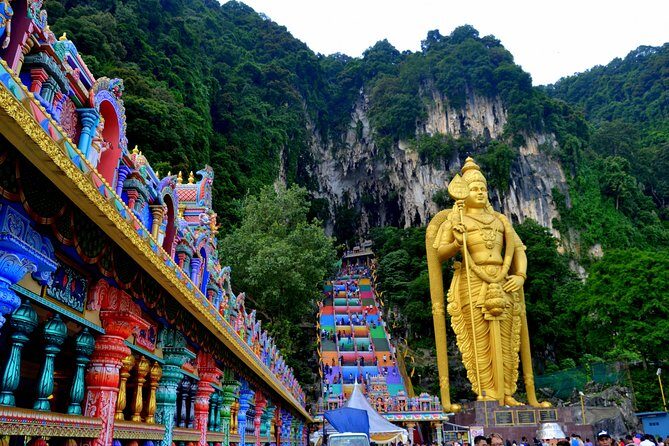 The holy caverns and temples of the Batu Caves - Key Points