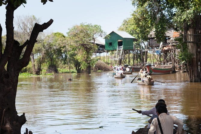 The Iridescent landscape of Tonle Sap - What You’ll See on the Lake