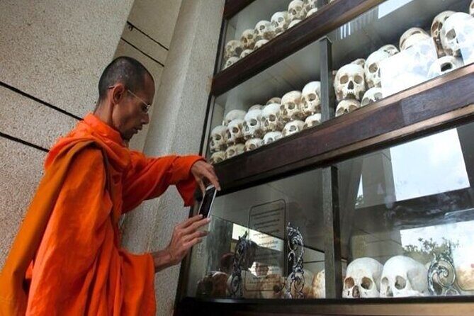 The killing field and Toul Sleng Genocide museum (S21) Tour - Who Will Benefit Most from This Tour?