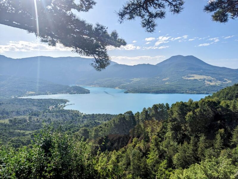 The lakeside panoramic tour: Guided electric scooter rides - An Inviting Introduction to Provence on Electric Scooter