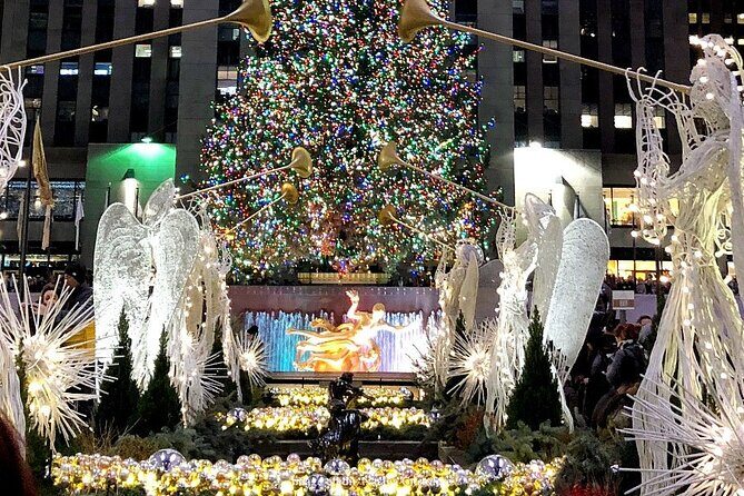 The Magic of Christmas in New York: Private Walking Tour - Exploring New York’s Holiday Magic