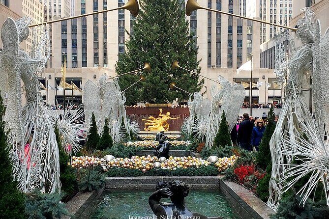 The Magic of Christmas in New York: Private Walking Tour - Who Should Consider This Tour?