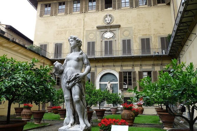 The Medicis: The Movie, The Family, The Palace! - Key Points