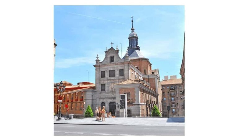 THE MOST COMPLETE AND ENJOYABLE AUDIO-GUIDED TOUR WITH UBAN TUK TUK - An In-Depth Look at the Madrid Tuk-Tuk Experience