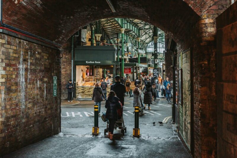 The most complete and exclusive Harry Potter tour in London. - Key Points